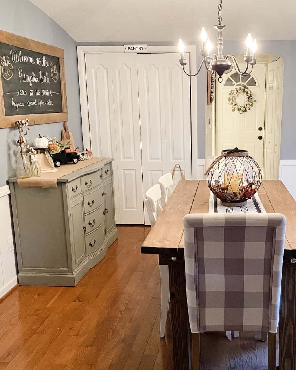 38 Light Wood Dining Table Sets That Are Classy Yet Modern