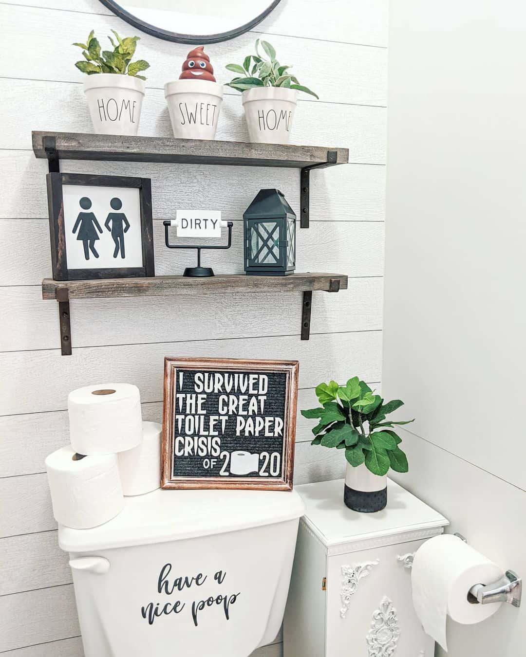 28 Ways Shiplap is Elevating These Farmhouse Bathrooms