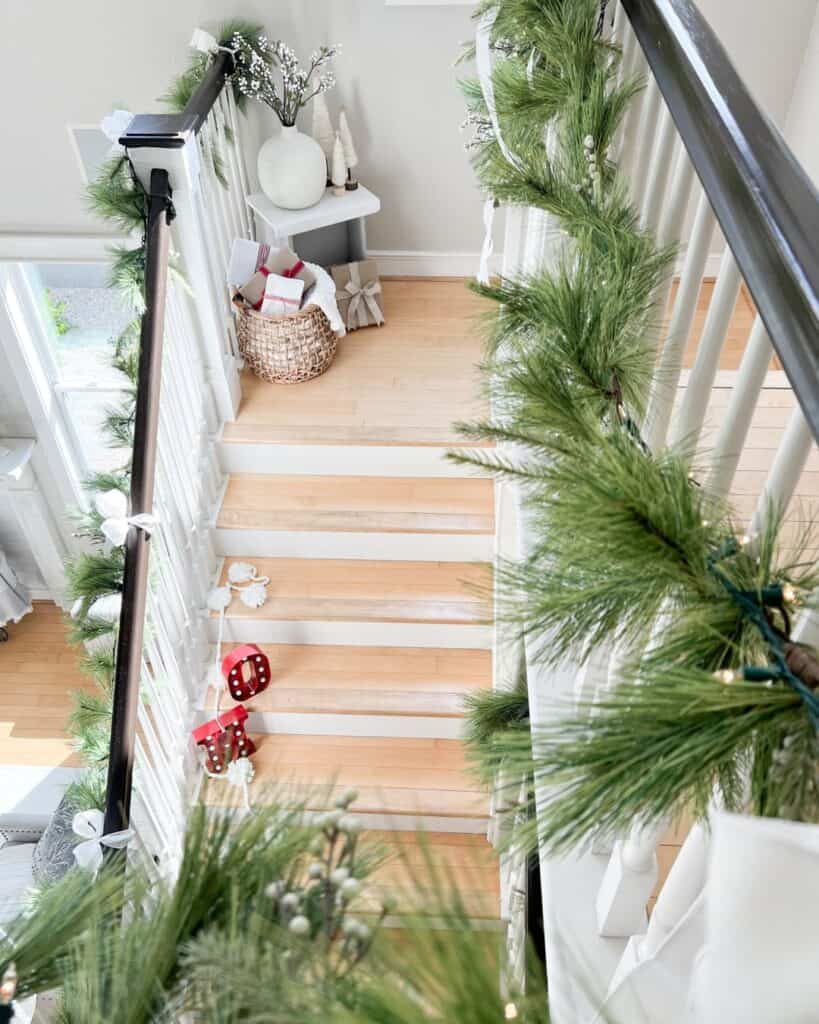 29 Stair Landing Ideas for a Creative Use of Space