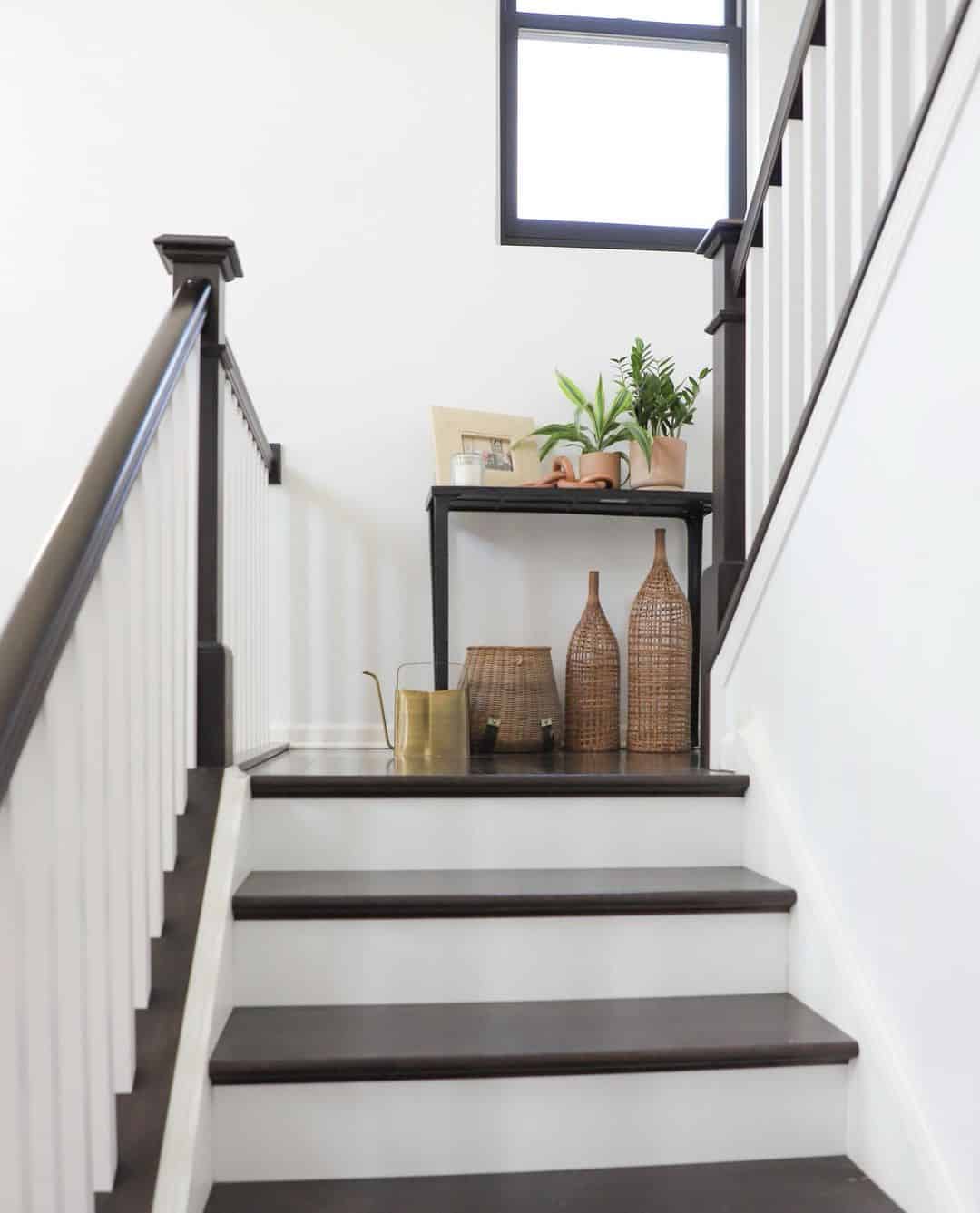 29 Stair Landing Ideas for a Creative Use of Space