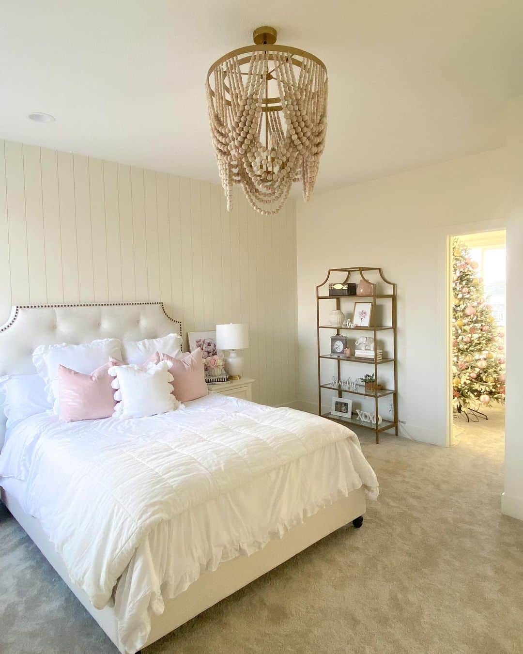 35 Wood Bead Chandeliers That Will Never Go Out Of Style