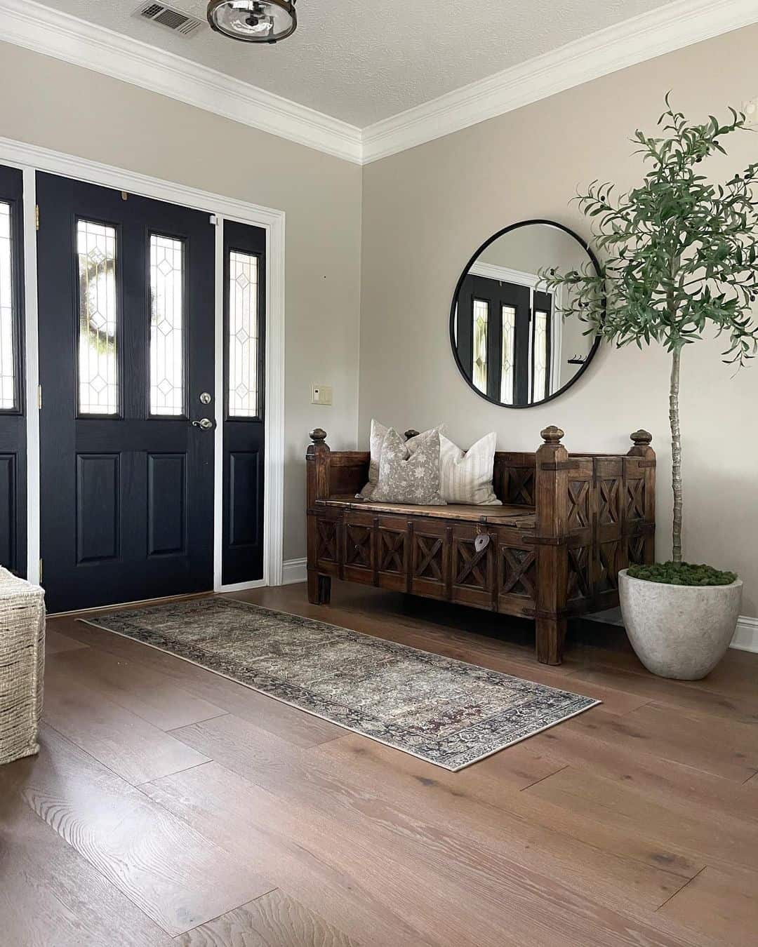 45 Entryway Mirror Ideas That Make an Impression