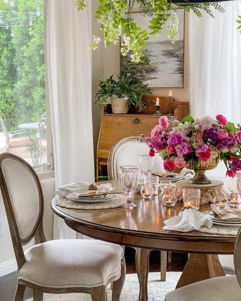 30 Spectacular Round Dining Table Centerpiece Ideas to Enhance Your Home