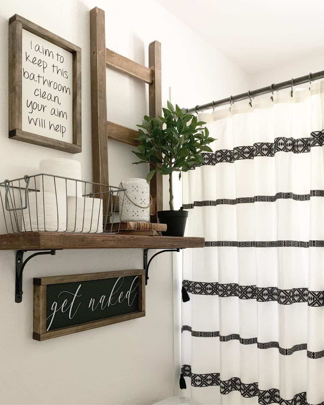 35 Bathroom Decor Signs for an Unforgettable Look