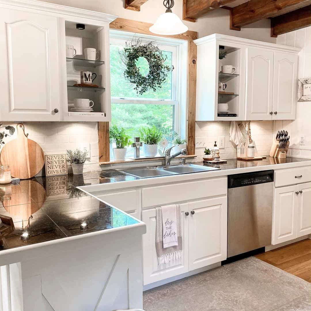 35 Functional Kitchen Peninsula Ideas You Need to See