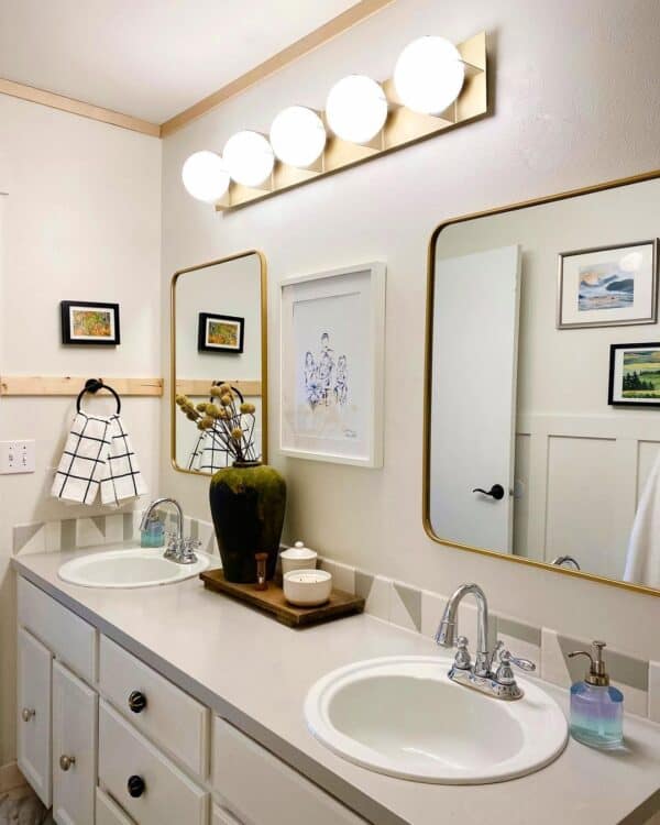 35 Radiant Bathroom Lighting Ideas Over Mirror