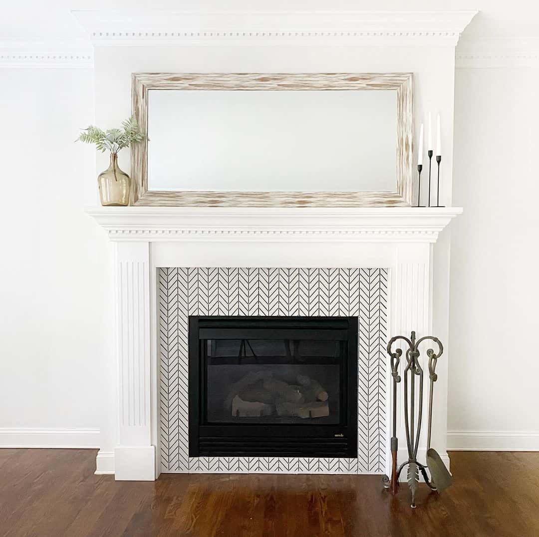 Perfectly Aligned Herringbone Tile - Soul & Lane