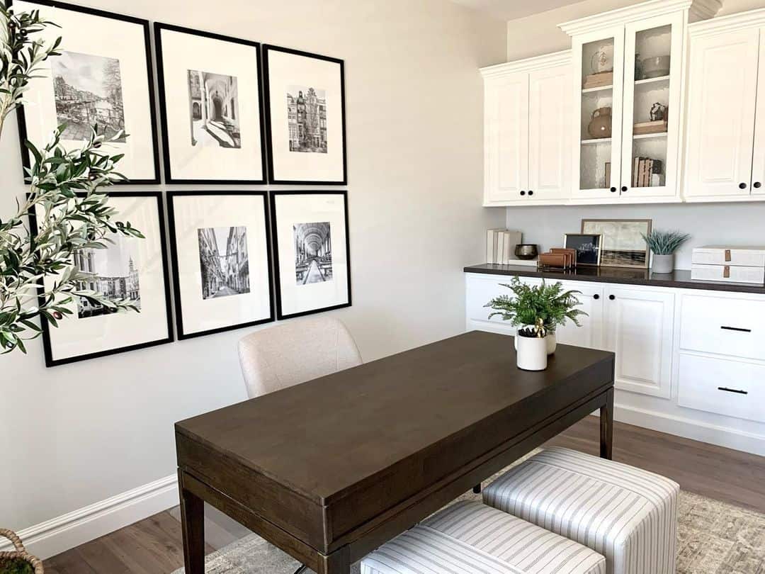 35 Ways to Create a Mesmerizing Black and White Gallery Wall