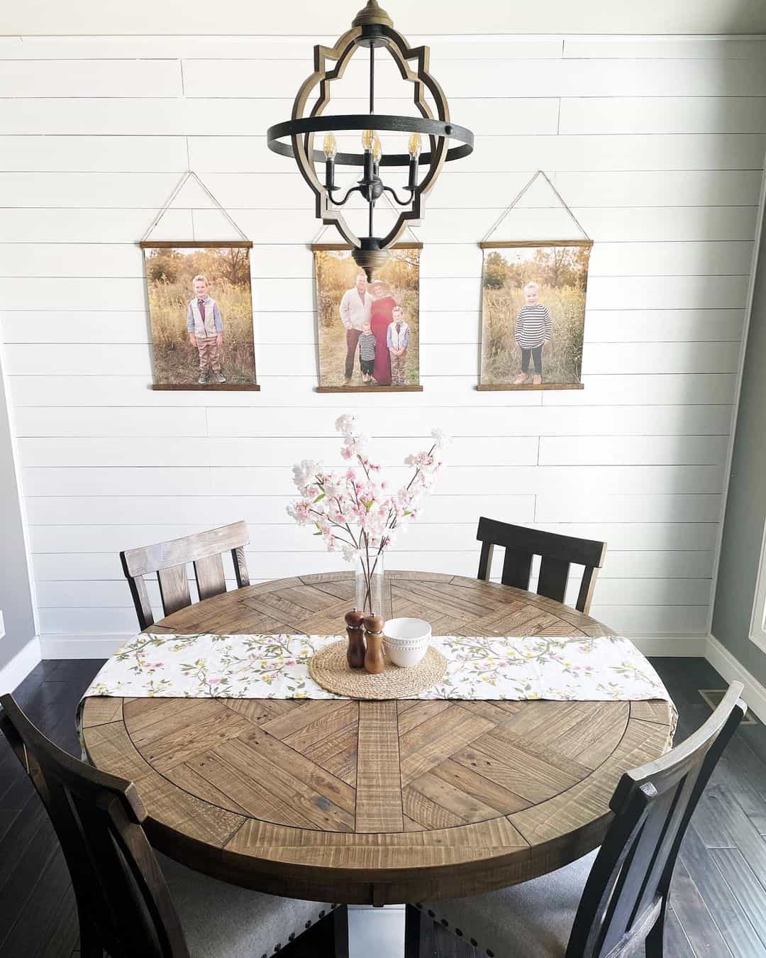 35 Farmhouse Table Runners to Put Your Tablescape on Fleek