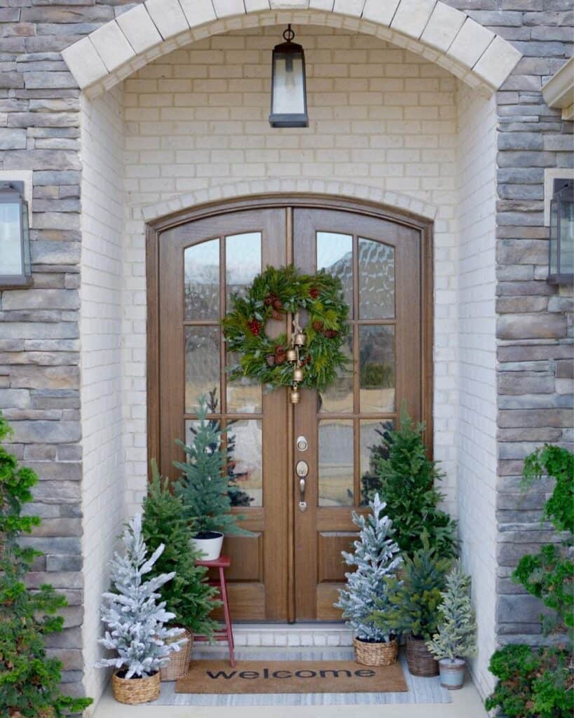 35 Modern Farmhouse Front Door Ideas for Astounding Entrances