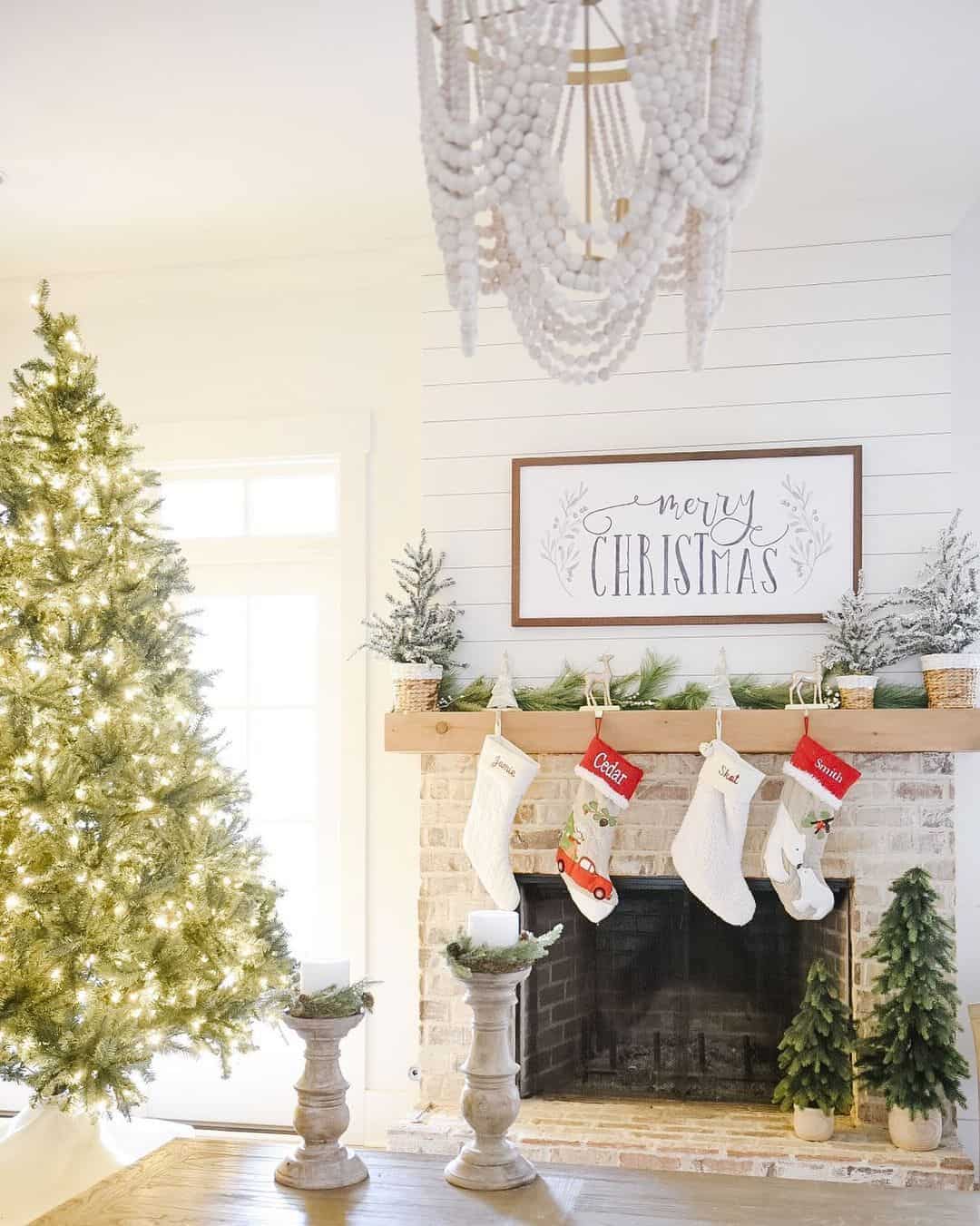 33 Stocking Holders for a Mantel to Enjoy a Festive Christmas
