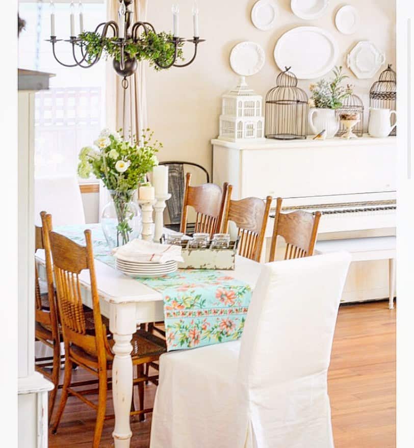 35 Farmhouse Table Runners to Put Your Tablescape on Fleek