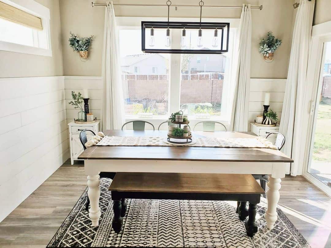 35 Farmhouse Table Runners to Put Your Tablescape on Fleek