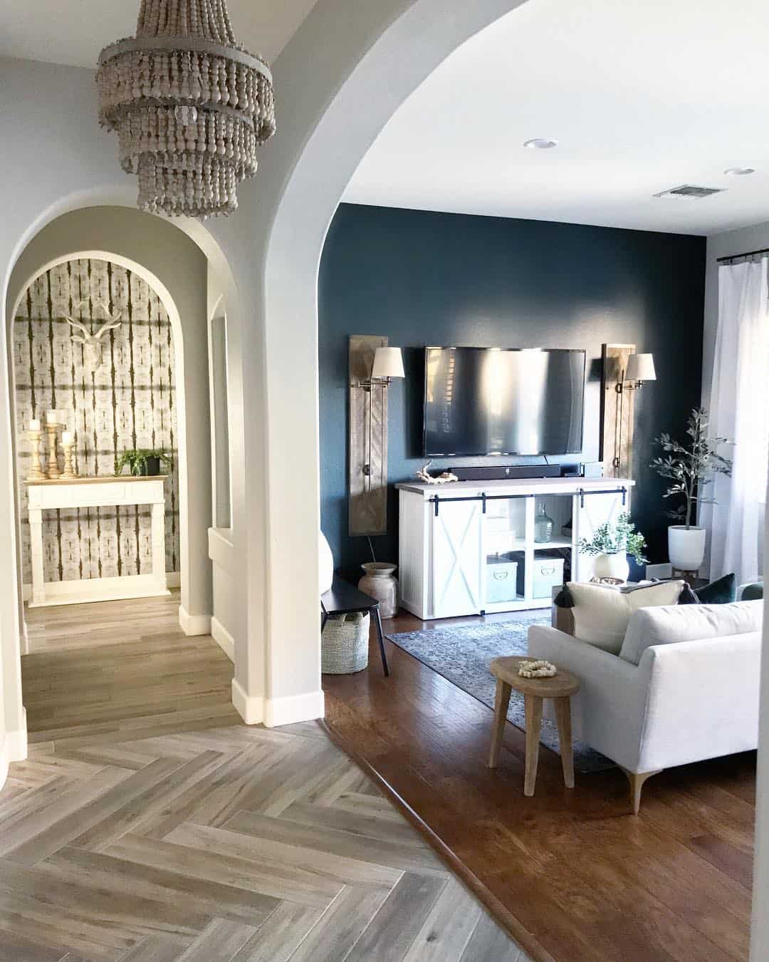 27 Baseboard Trim Ideas That Look Gorgeous with Wood Floors