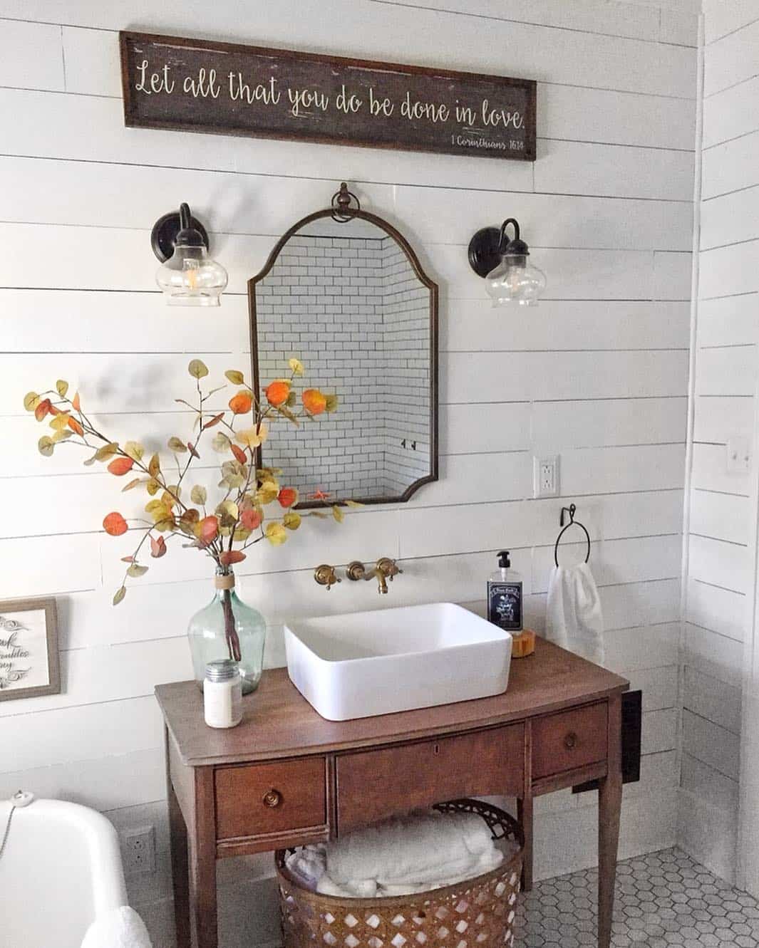 35 Wood Bathroom Countertop Ideas to Highlight Natural Beauty