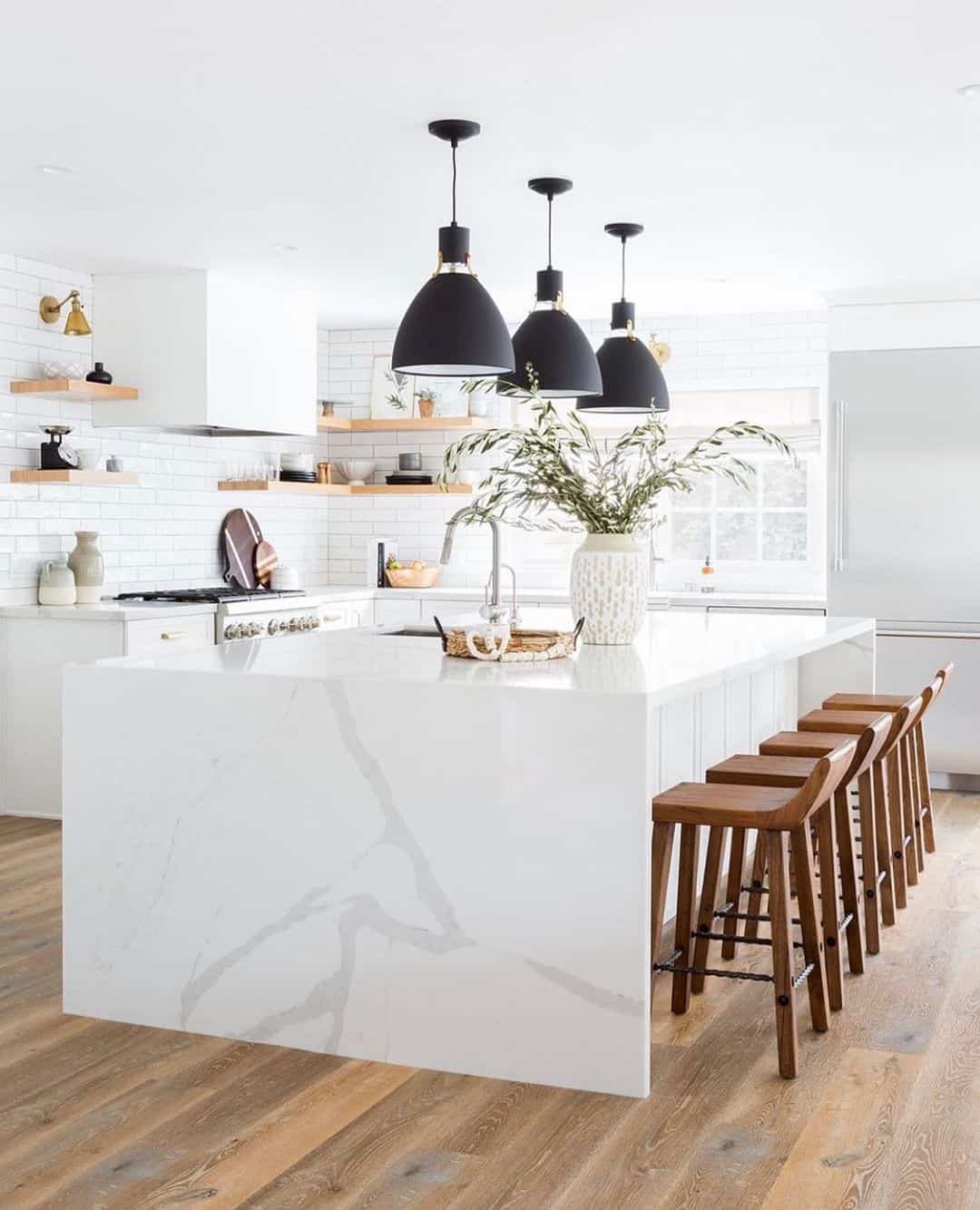 21 Showstopping Waterfall Kitchen Island Countertops