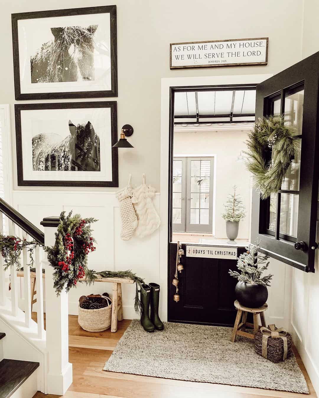 32 Winter Door Decorations to Make a Superb Entrance