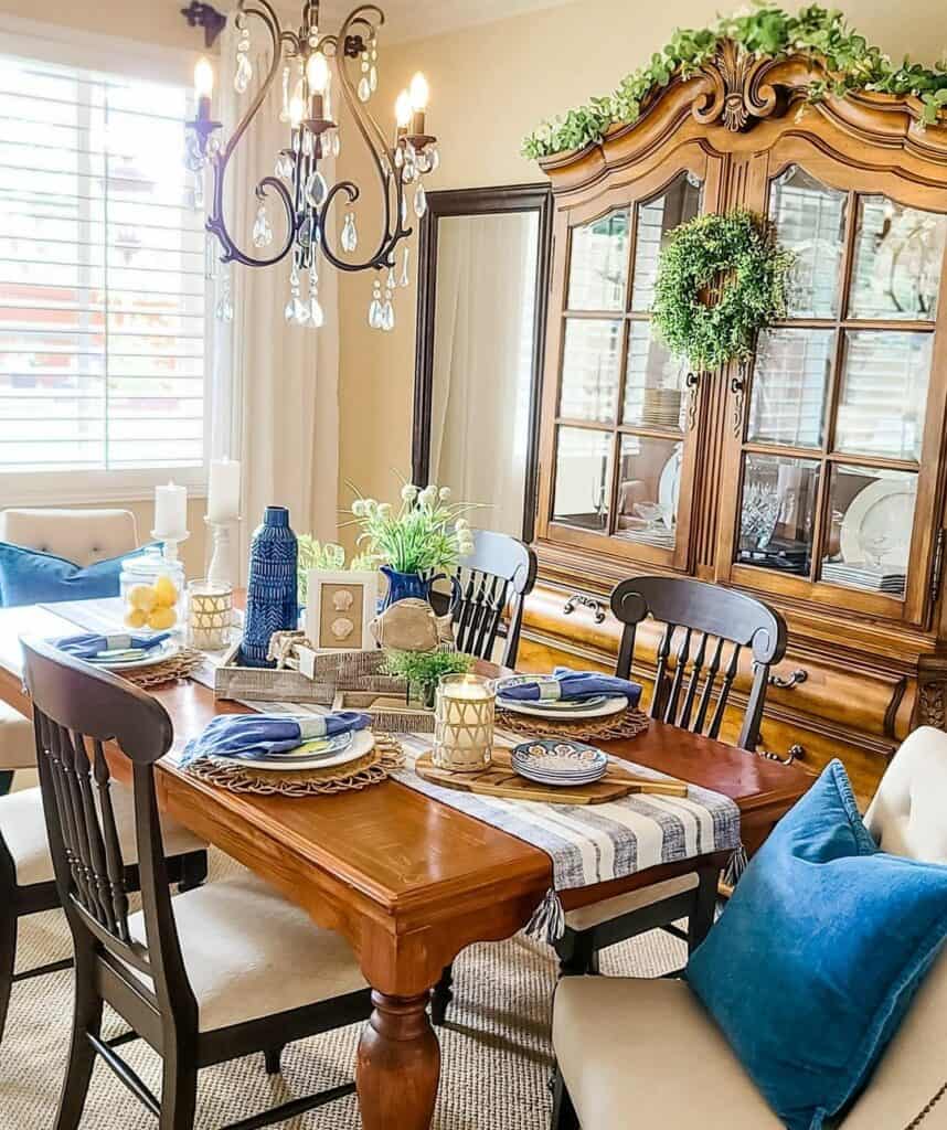 17 Blue Centerpieces to Mix Up Your Next Tablescape