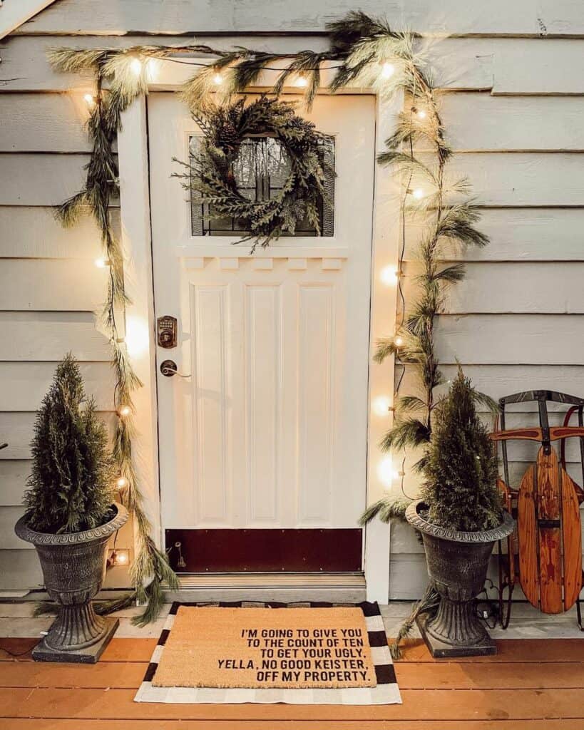 32 Winter Door Decorations to Make a Superb Entrance