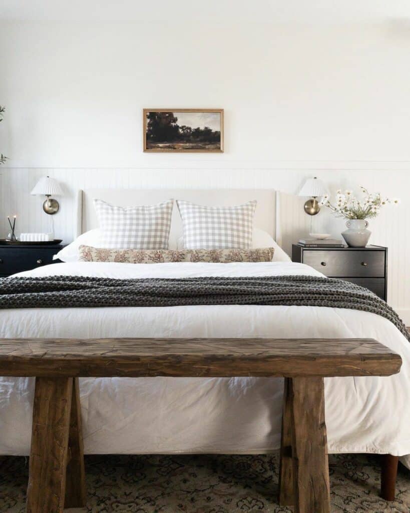 35 Brilliant Bench in Front of a Bed Ideas for a Bedroom
