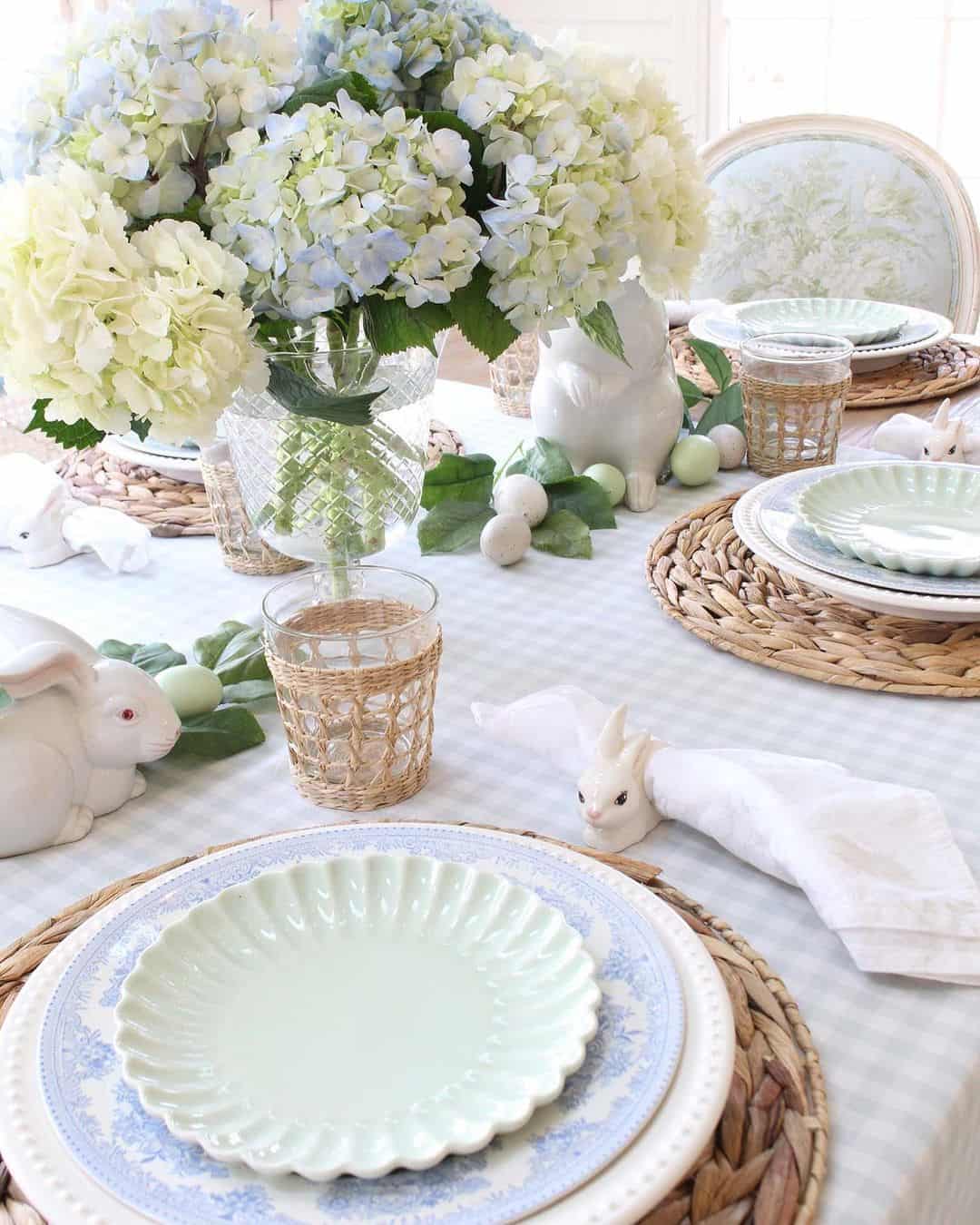 Delicate Flowers and Rabbit Napkin Holders - Soul & Lane
