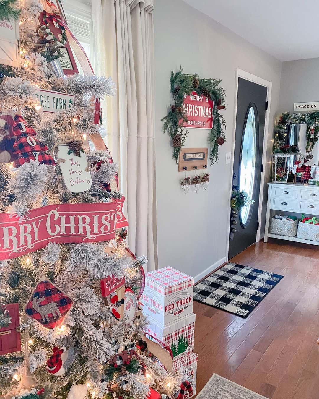 29 Farmhouse Baseboards and Trim Ideas to Tie It All Together