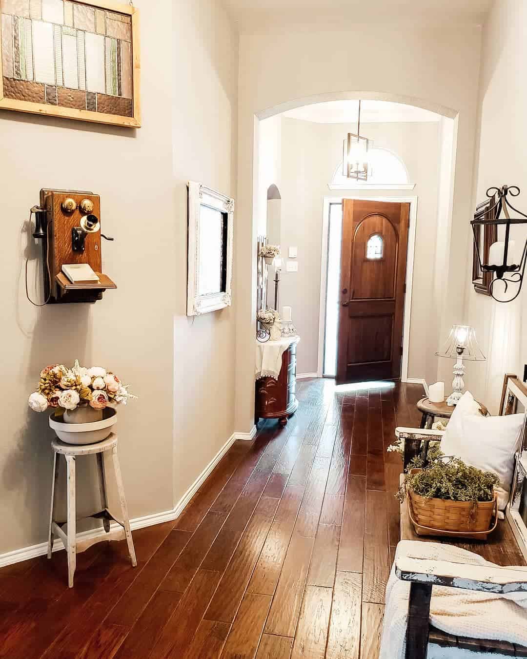 Farmhouse Entrance with Round White Metal Entry Table - Soul & Lane