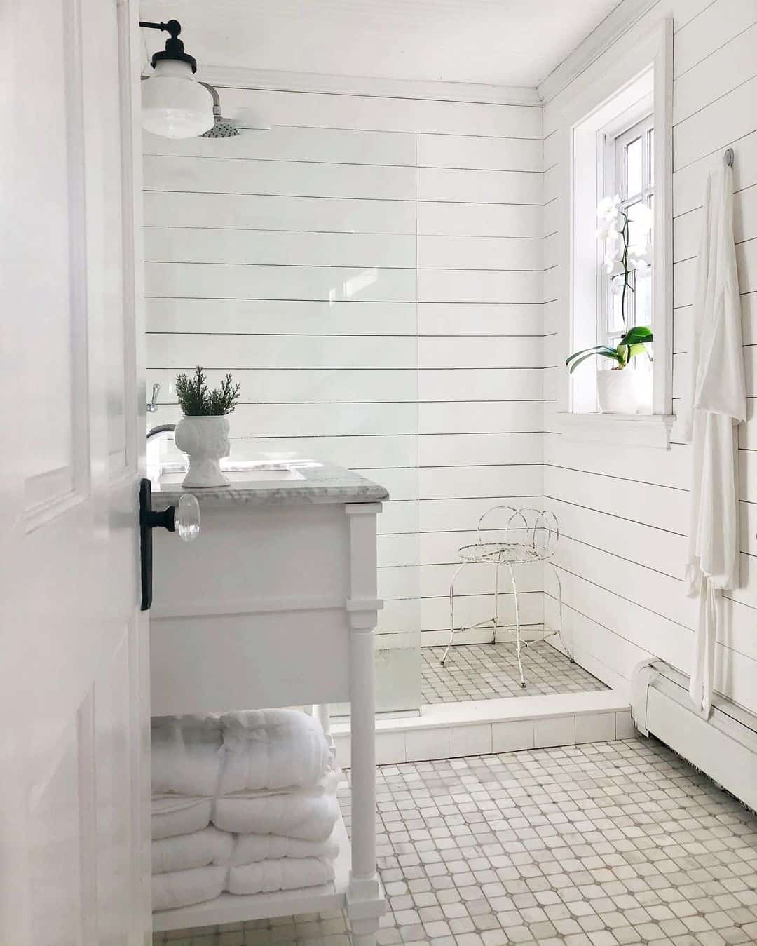 Farmhouse Shiplap Shower - Soul & Lane