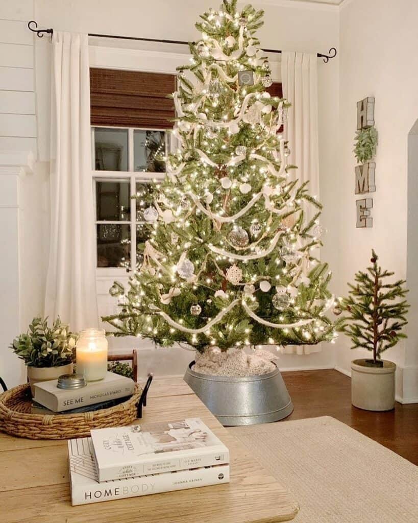 Galvanized Tree Collar with Beige Knit Throw Blanket - Soul & Lane