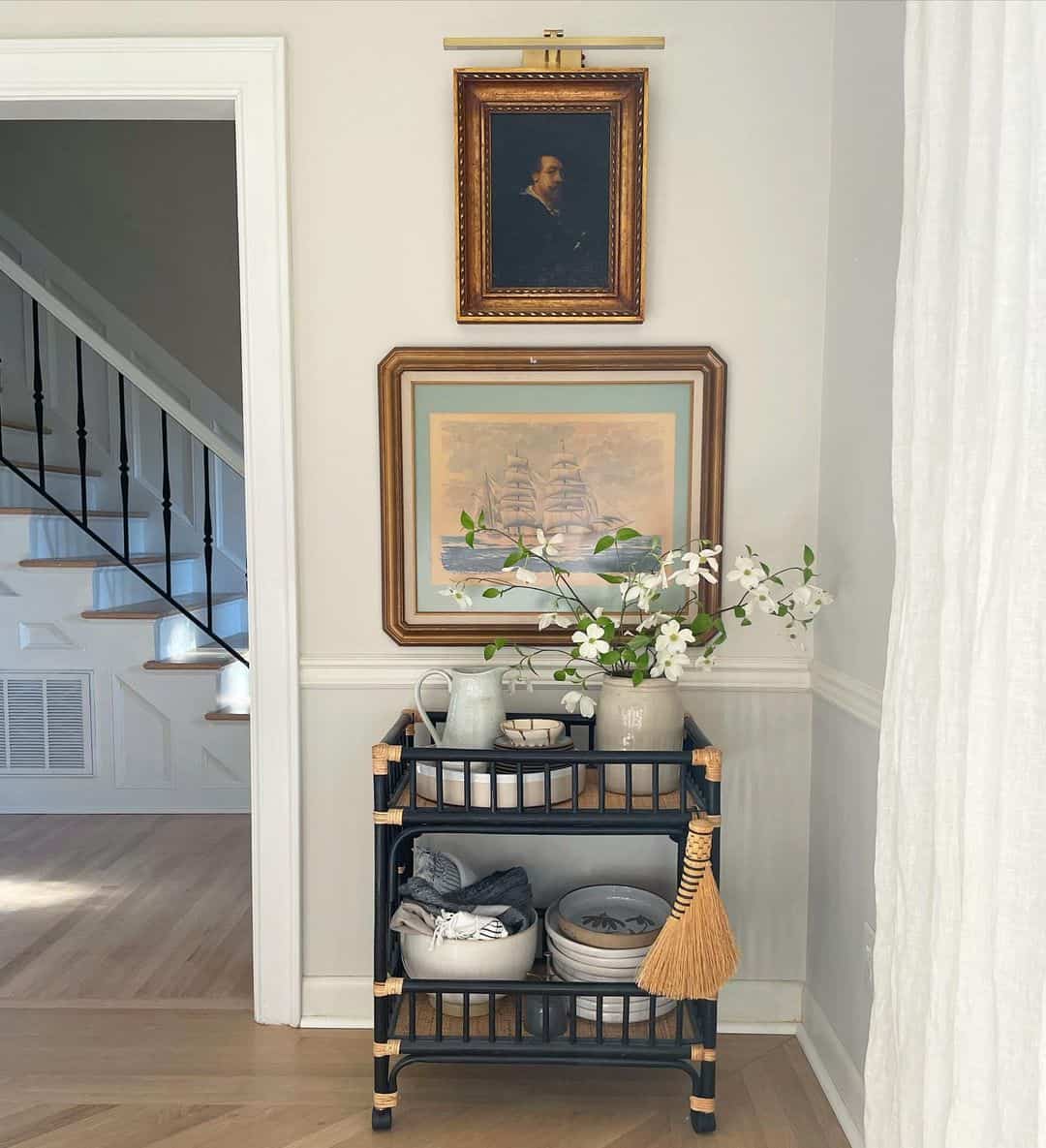 38 Stunning Chair Rail Ideas for a Beautiful Farmhouse Style