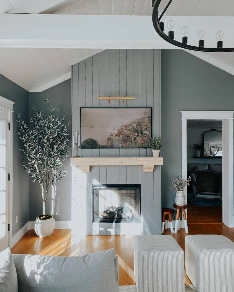 24 Examples of Gray Shiplap Accent Walls That Instantly Upgrade a Space