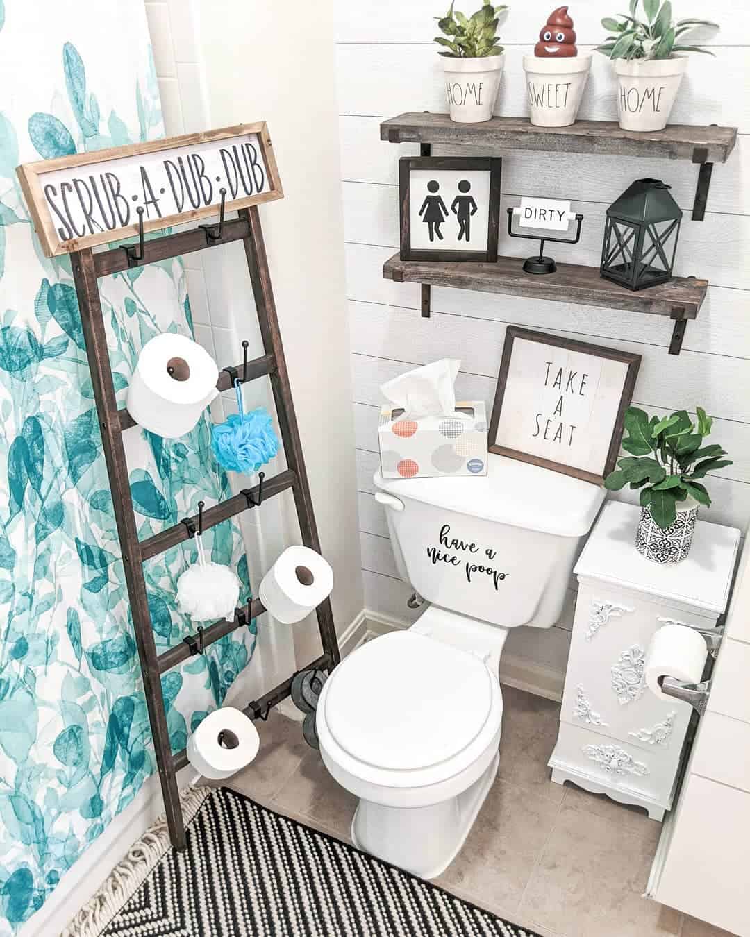 34 Stunning Ideas For Adding a Shiplap Bathroom In Your Reno