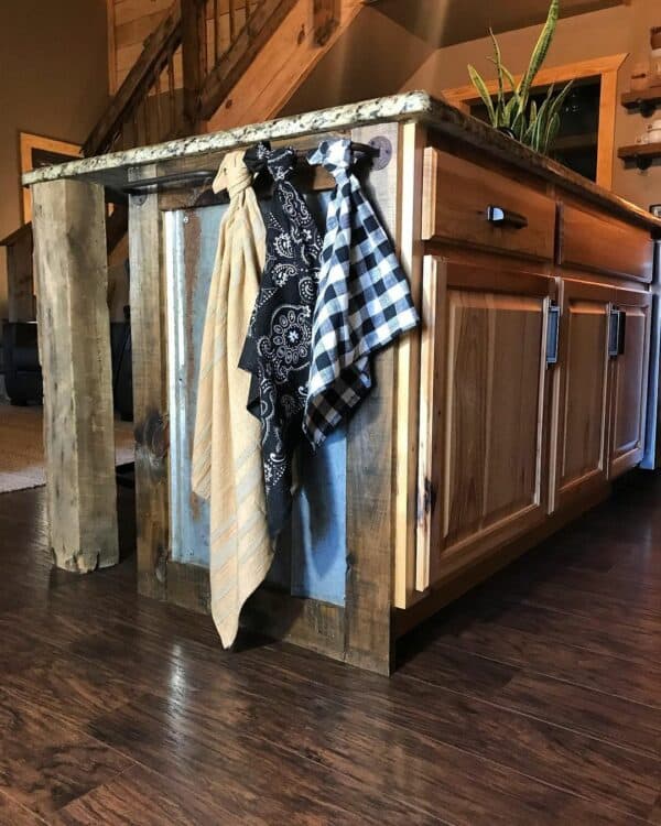 19 Wood Island Legs for Style and Support in Your Kitchen