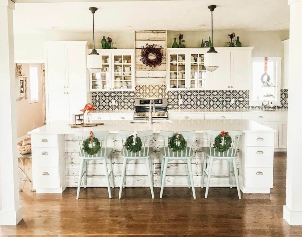 34 Kitchen Island Back Panel Ideas That Show Your Good Side