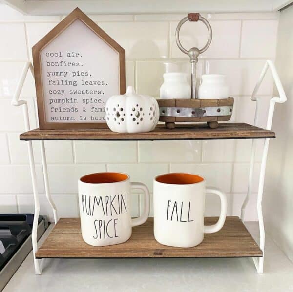 30 Gorgeous Examples of Fall Tiered Tray Décor