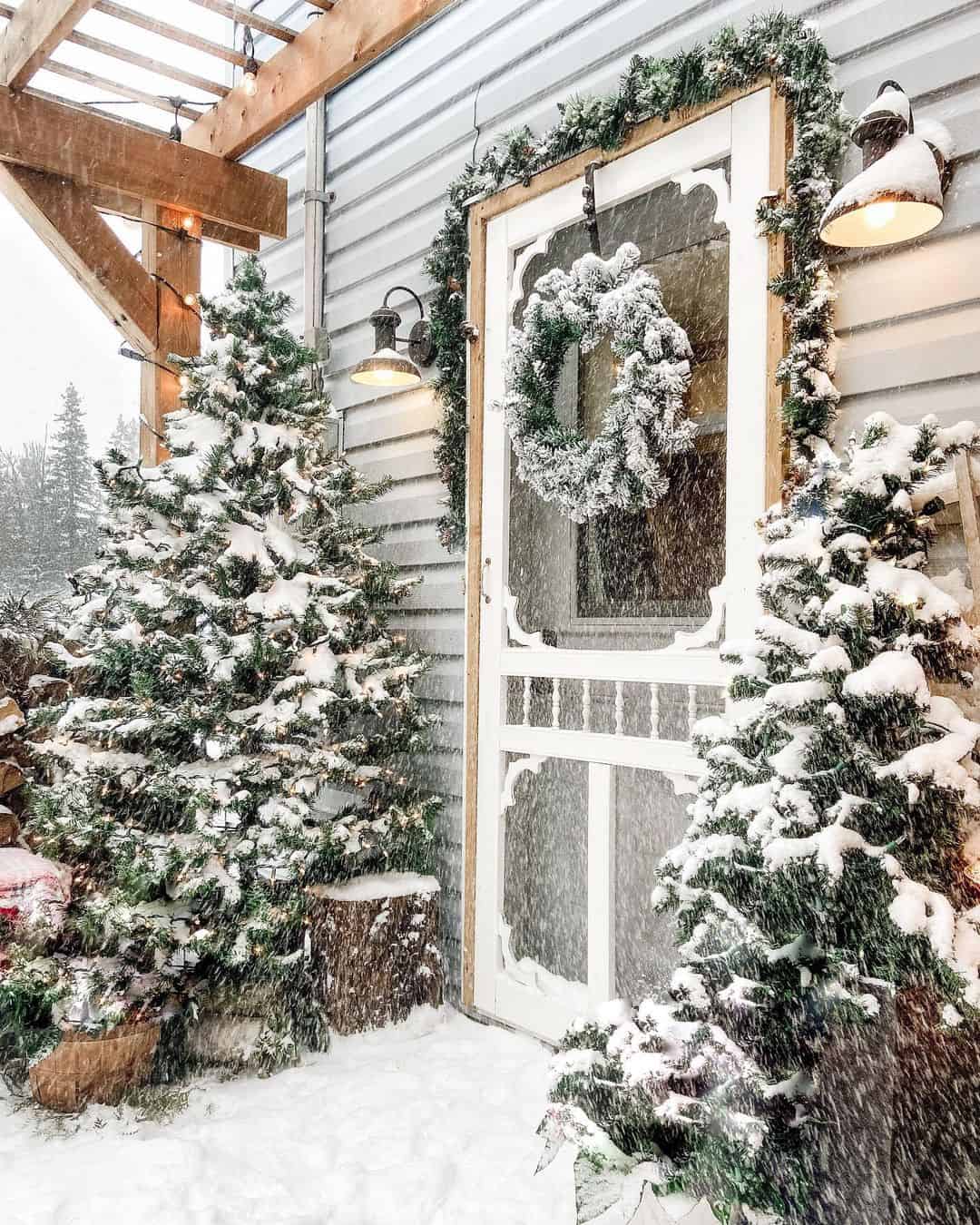 Snow-Covered Winter Décor for Front Door - Soul & Lane