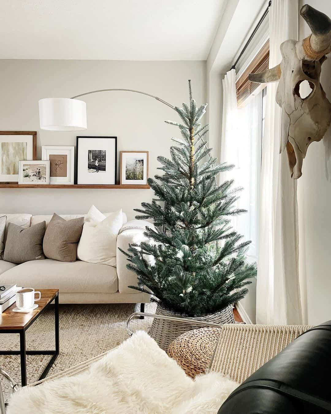 39 Woven Tree Collar Ideas for the Modern Christmas Tree