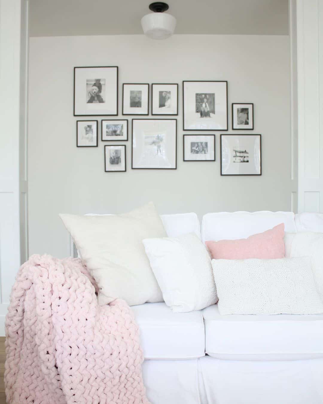 White Couch with Pink Chunky Knit Throw - Soul & Lane