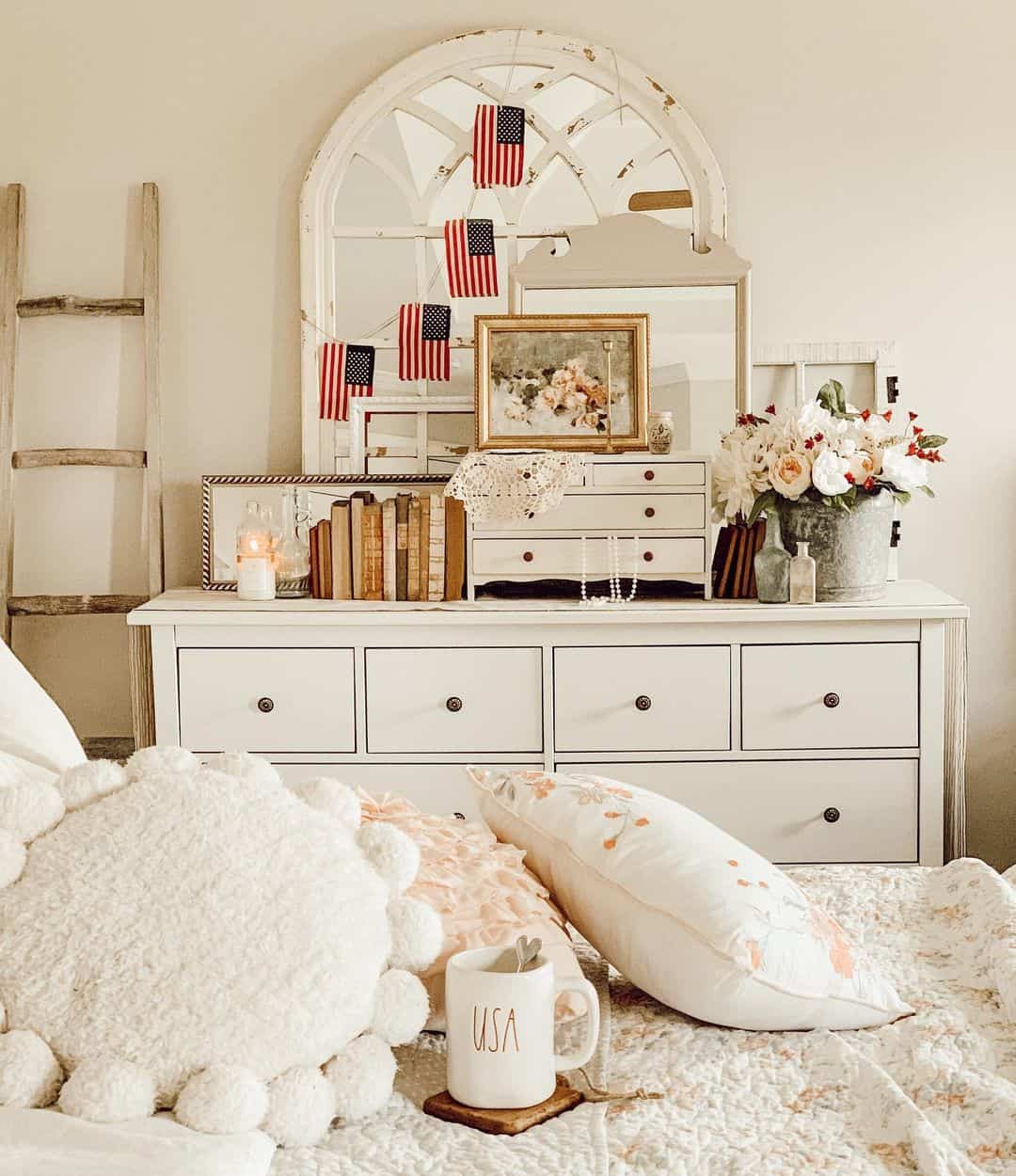 35 Dresser Decor Ideas To Write Down Right Now
