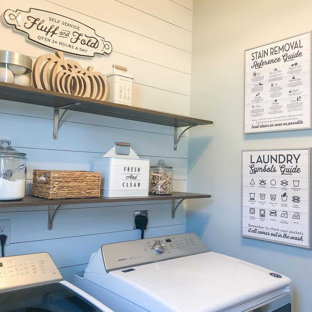 35 Stunning Laundry Room Wall Décor to Enhance Your Home