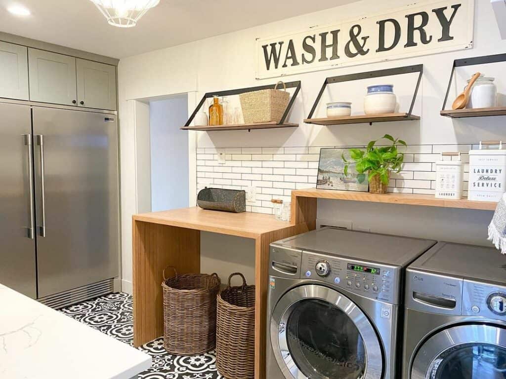 27 Laundry Room Backsplash Ideas to Make the Room Sparkle