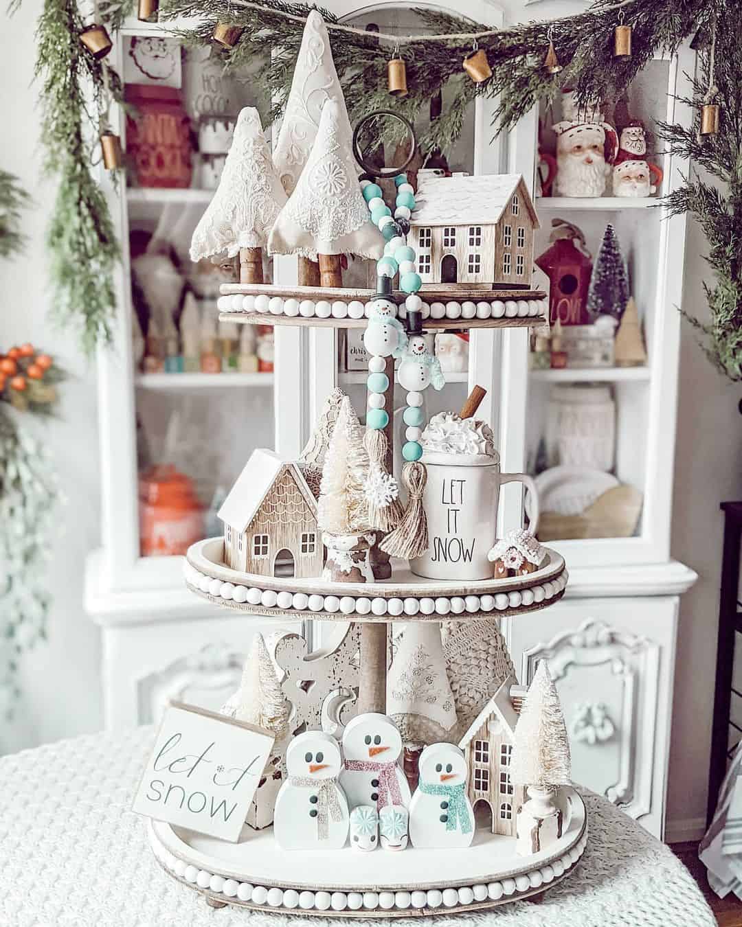35 Christmas Tiered Tray Décor Ideas to Elevate Your Holiday Season