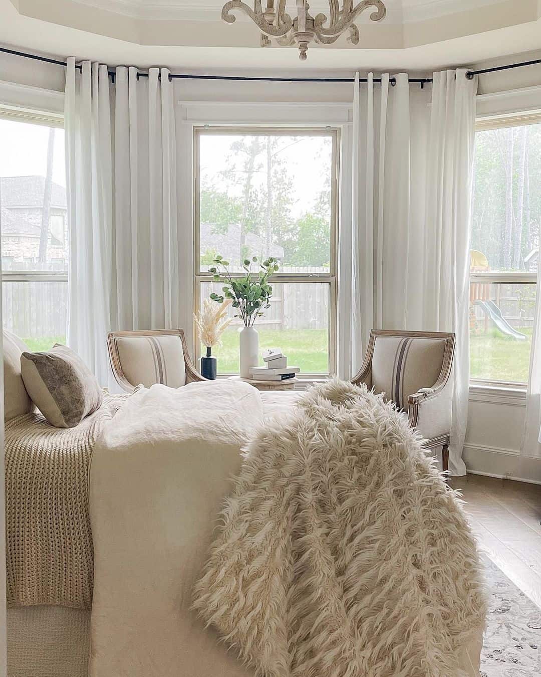 Bedroom Bay Window Sitting Area - Soul & Lane