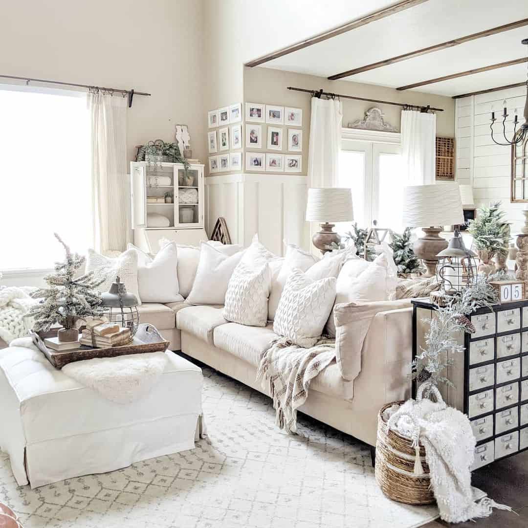 30 Sectional Living Room Layout Ideas For a Cozy Space