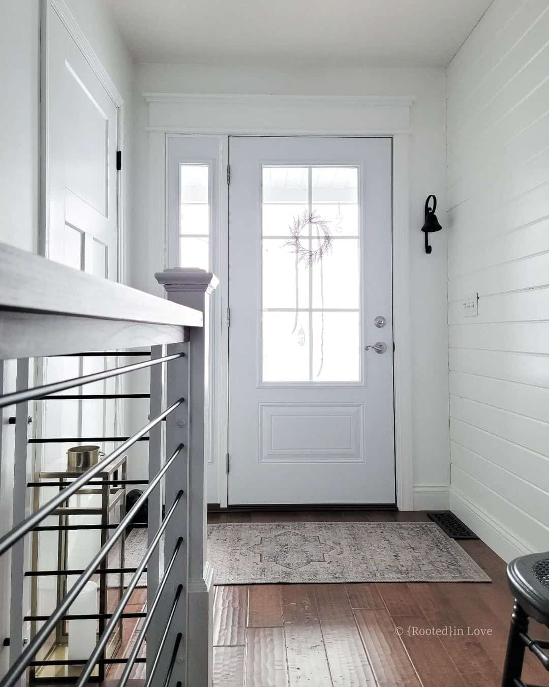 32 Shiplap Entryway Ideas To Transform Your Home