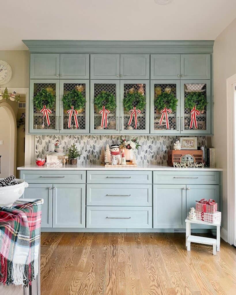 34 Full Overlay Cabinets for Your Next Home Renovation