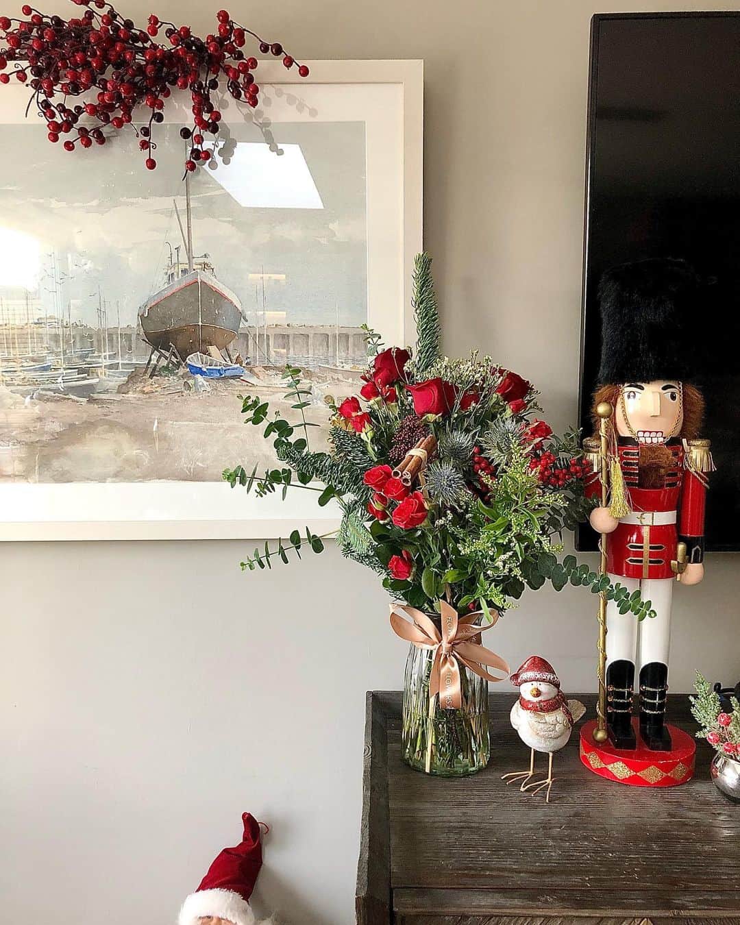 33 Ideas to Incorporate Nutcrackers into Your Christmas Display