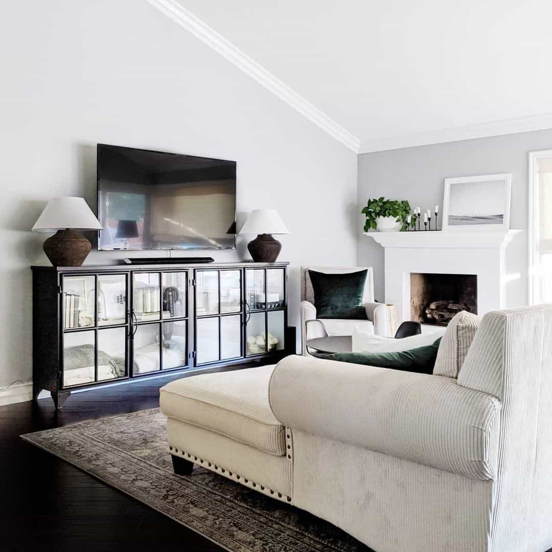 28 Stunning Console Table Lamp Ideas to Transform Your Hallway