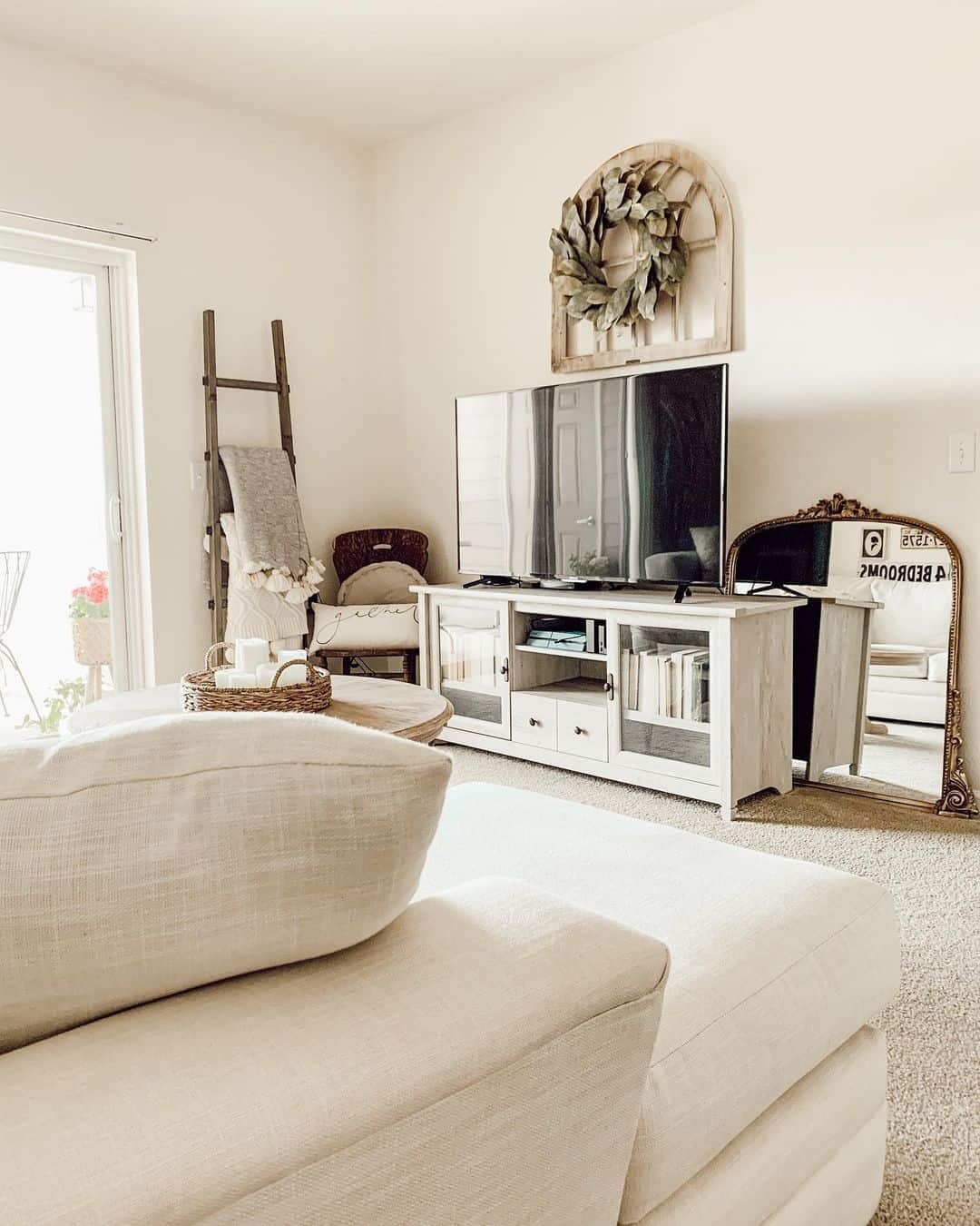 33 Stylish Farmhouse Blanket Ladder Ideas You'll Love