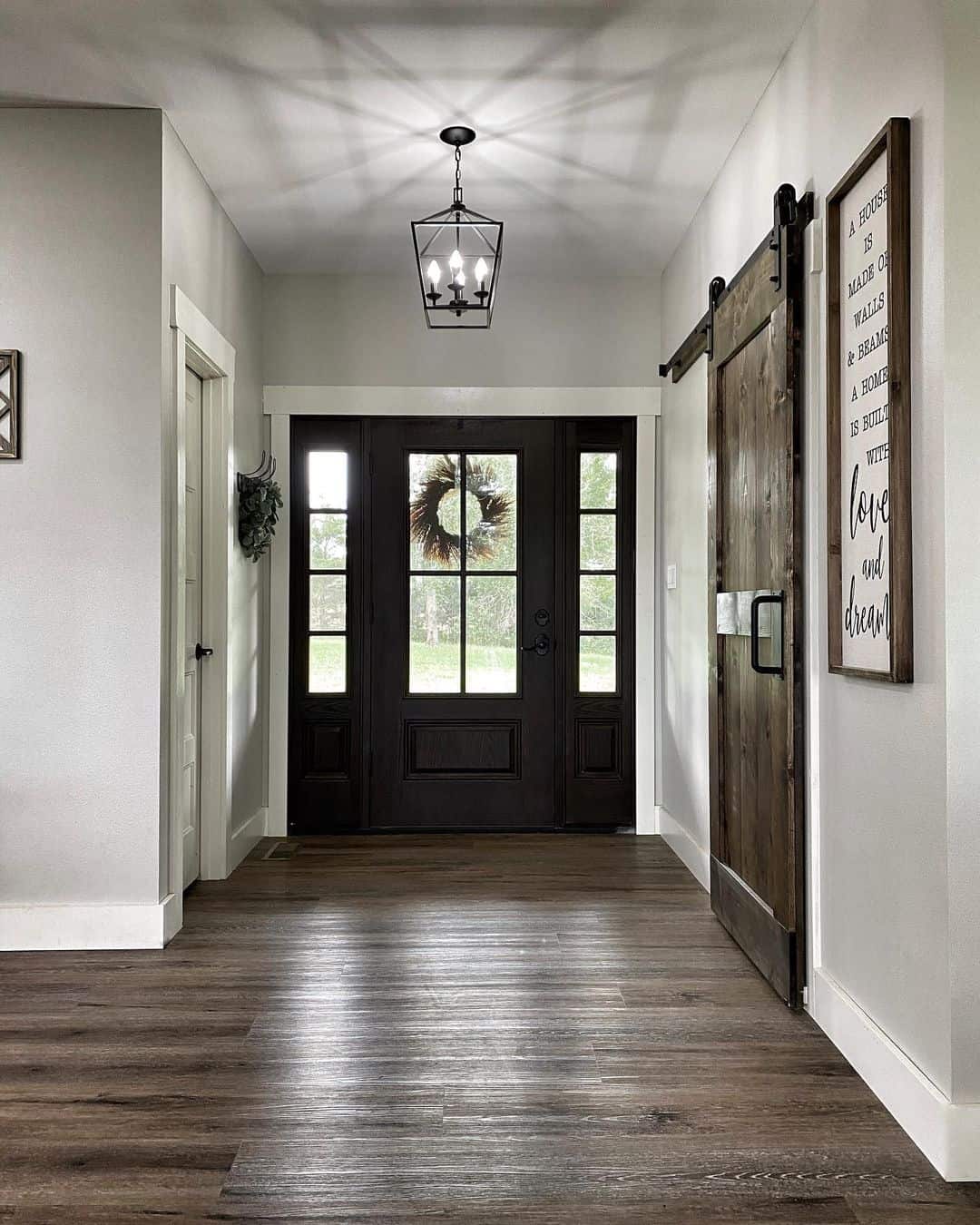 35 Foyer Chandelier Ideas to Welcome You Home